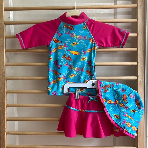 UV Skinz | Swim | 2t Uv Skinz Matching Swim Set Rash Guard Swim Skirt Reversible Bucket Hat ...